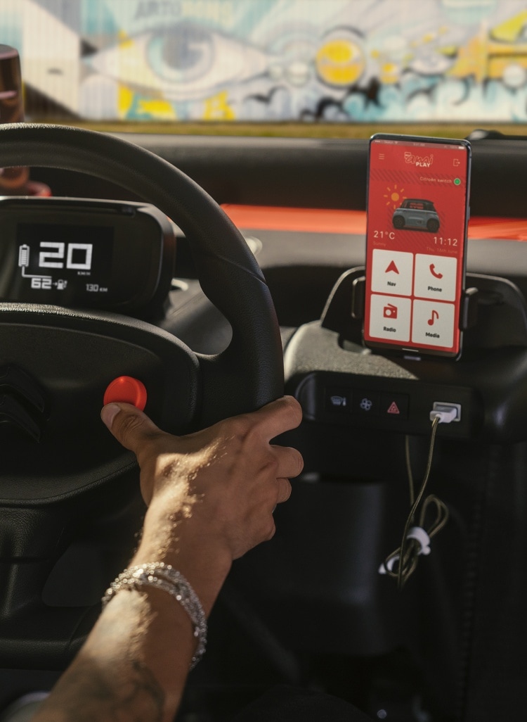 Ami: малката 2-местна електрическа кола без книжка